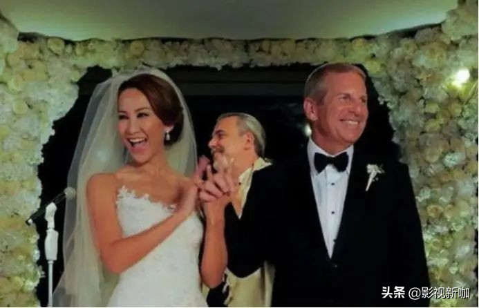 46-year-old Coco Lee rarely appeared without makeup. Her appearance is ...