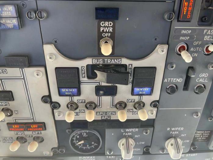 The principle and disposal method of B737NG "power-down lamp" lighting ...