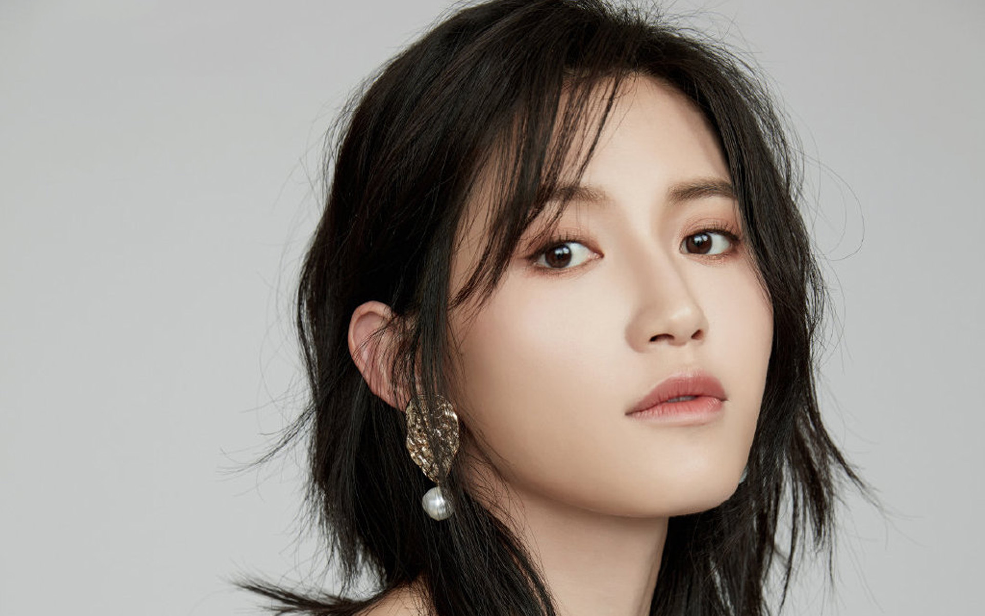 The new "Tianlong Ba Bu" Su Qing successfully escaped the firepower of ...