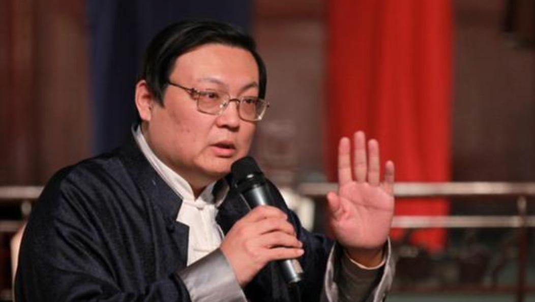 The show was suspended, and CCTV host Liang Hongda was forced to ...