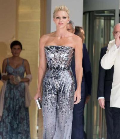 "South African Mermaid" Charlene: Like to be a stepmother on the ...