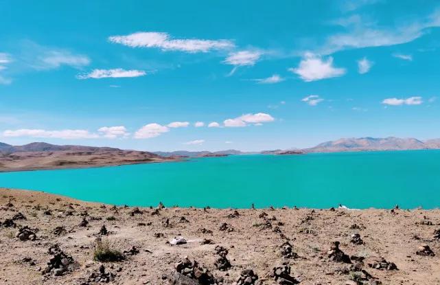 The bizarre "Cannibal Lake" - iNEWS