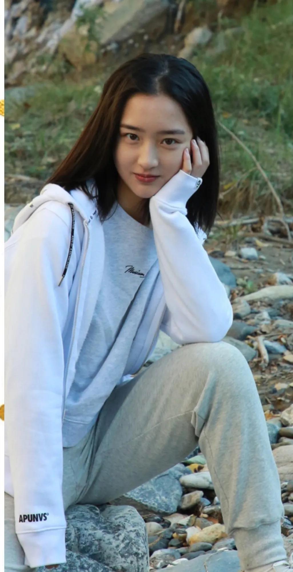 Deng Enxi's beautiful portrait - iNEWS