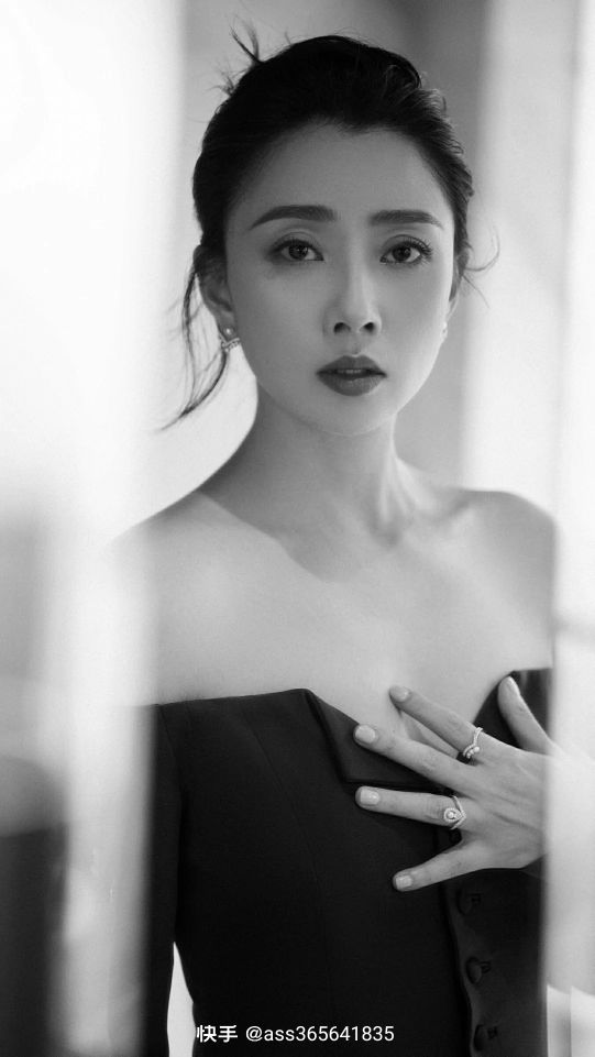 Actress Yin Tao photo - iNEWS