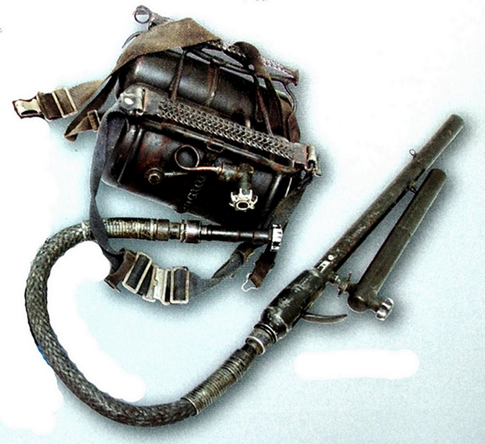Flamethrower of German Light Weapons - iMedia