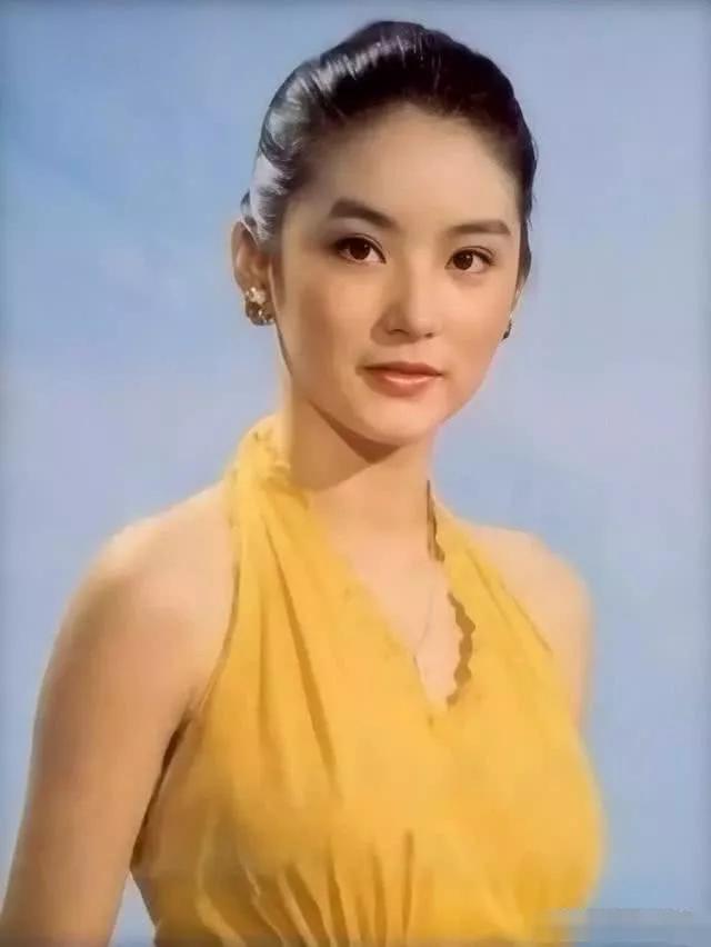 Brigitte Lin's 16-year-old second daughter, smiles so much like her ...