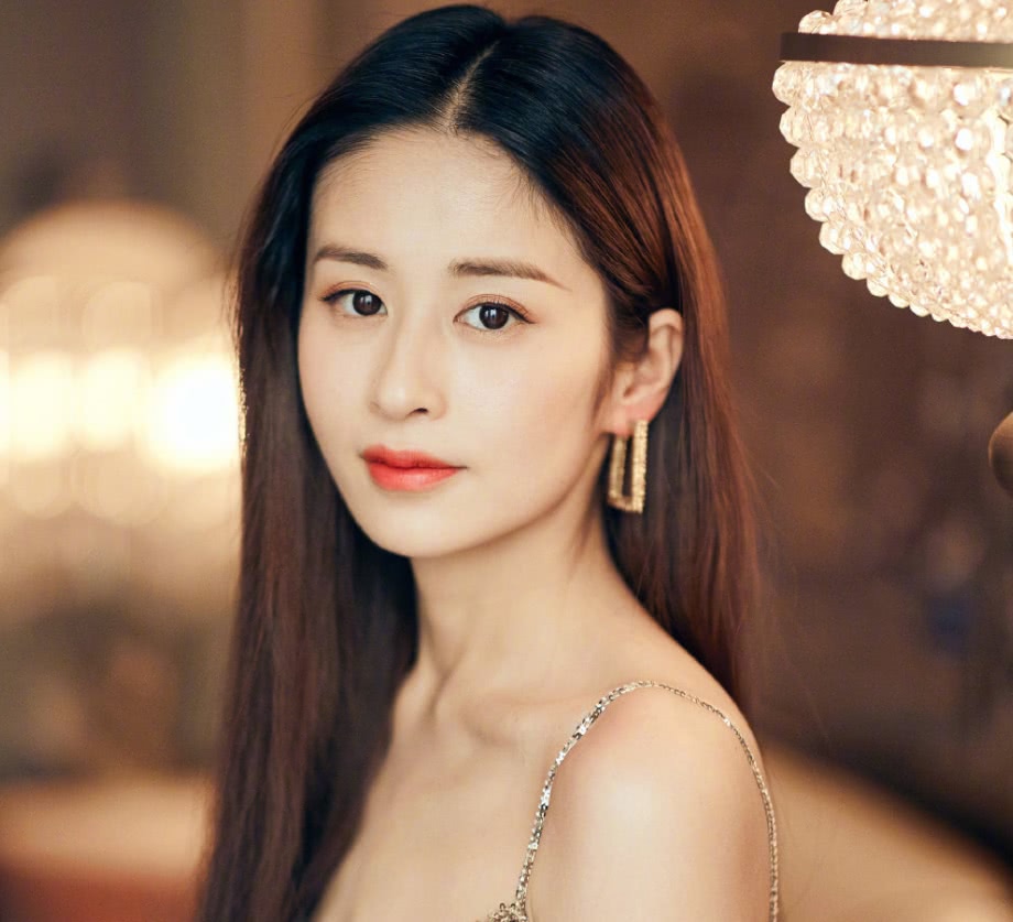 "Miss Number" Yinger, cuts Yang Mi, is blocked by Huang Shengyi, EQ is ...