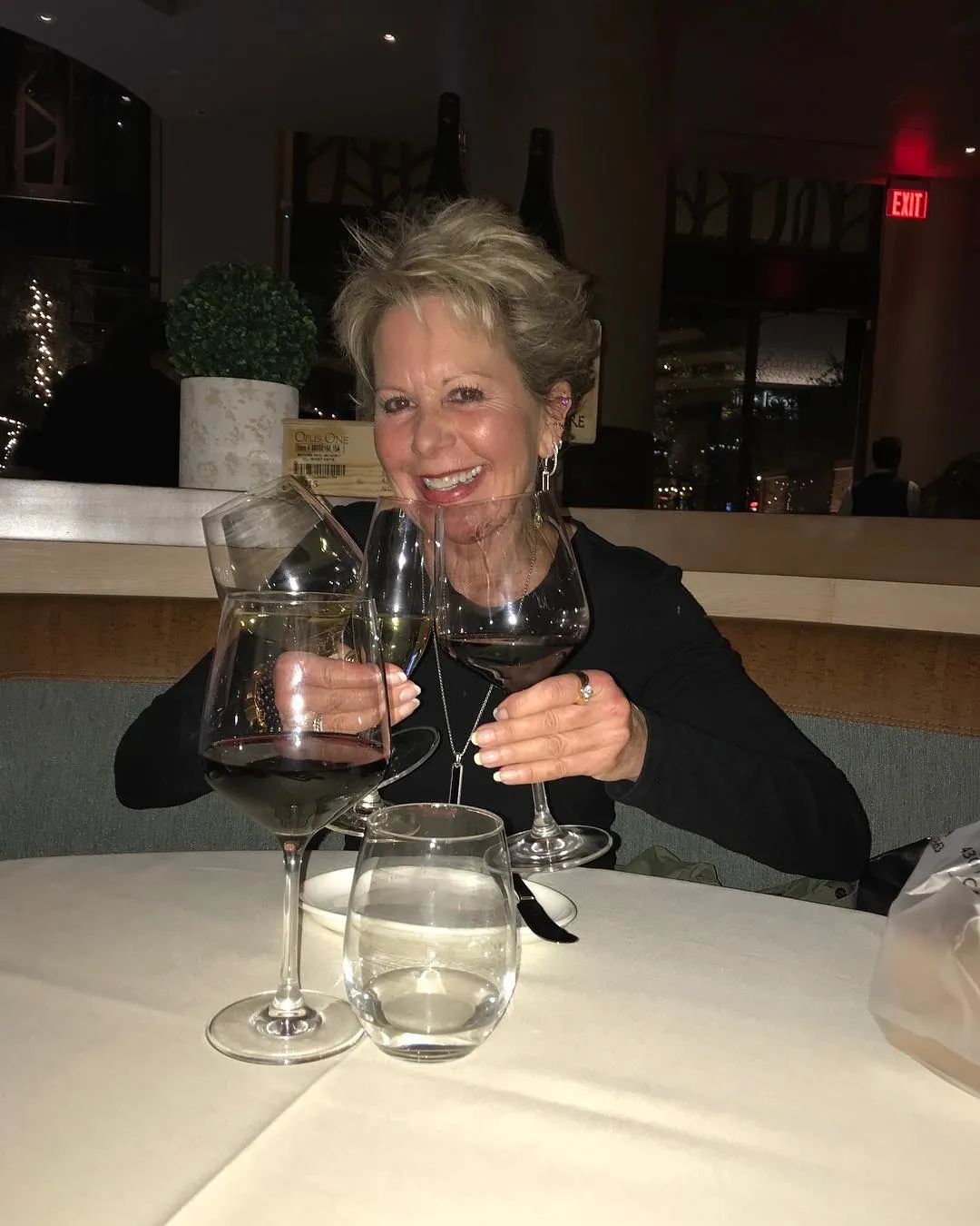 Amy Hammer's aunt committed suicide, saying that all men in the family ...