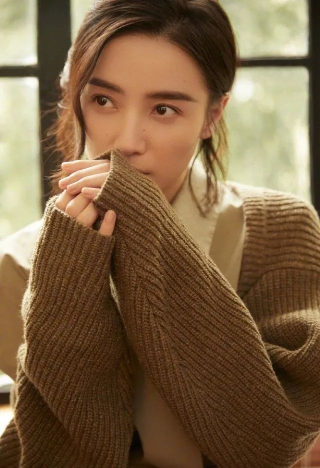 Xiao Song Jia's "History" and the 3 men behind her - iNEWS