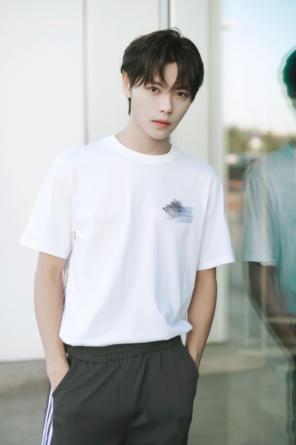 The 26-year-old male actor is old! I have excessive hyperthyroidism ...