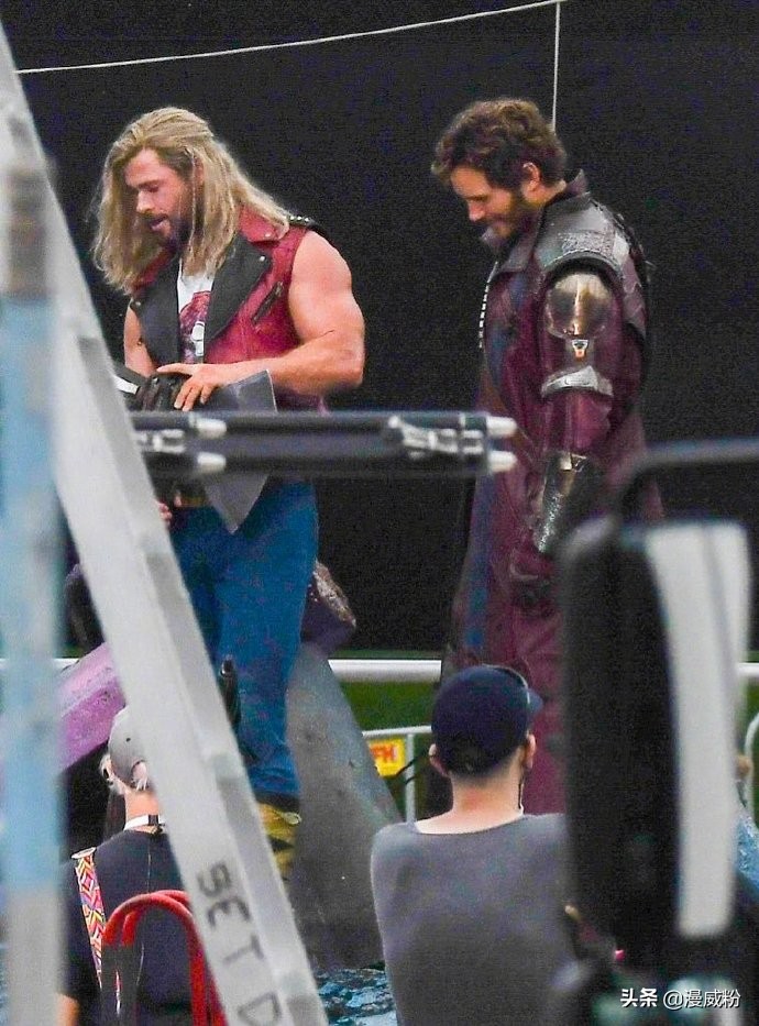 "Thor 4" set shots exposed, Thor has successfully lost weight, and ...