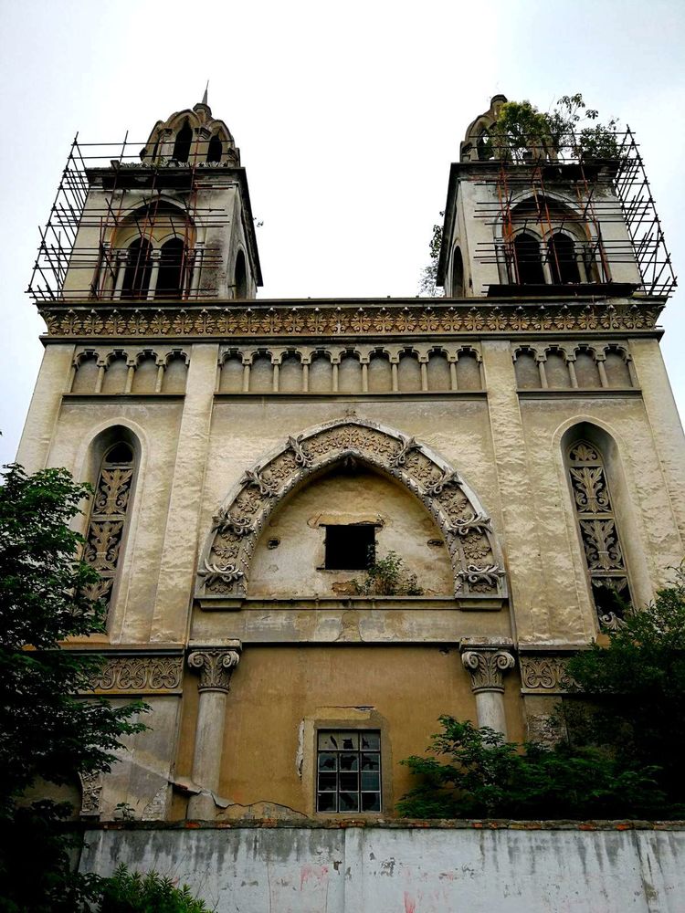 The largest remaining Catholic church in China - iNEWS