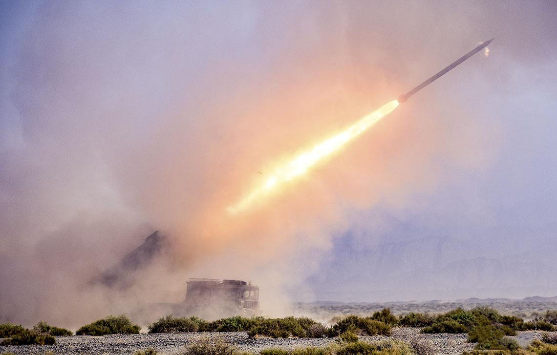 AR3 rocket launcher is equipped with a variety of shells, adjusted ...