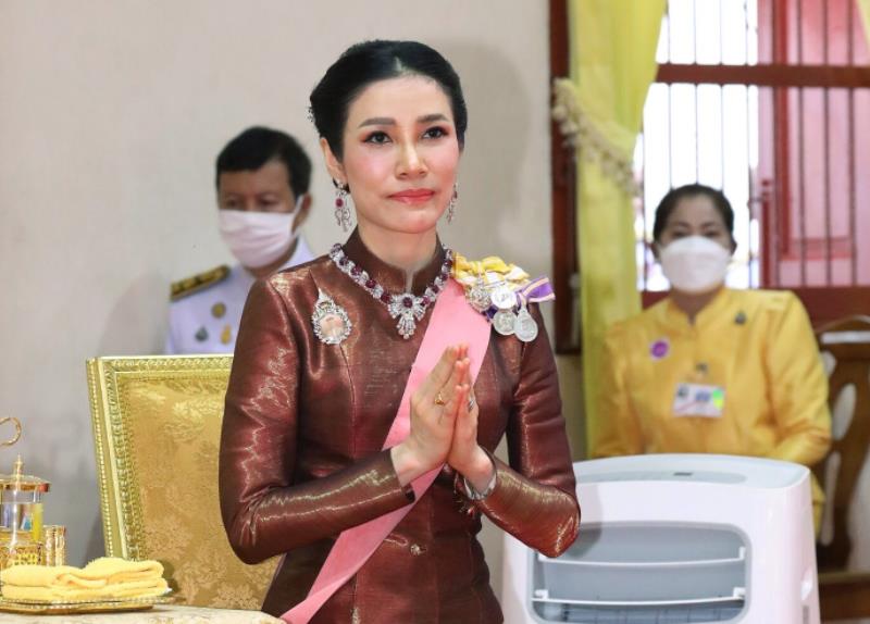 36-year-old Sinina became a sweet potato, and was arranged by the King ...