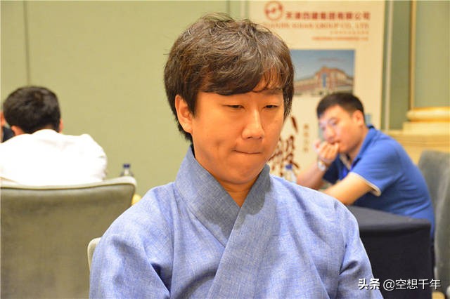 Luo Xihe sets the game: Dimensionality reduction strikes Cui Zhehan and ...