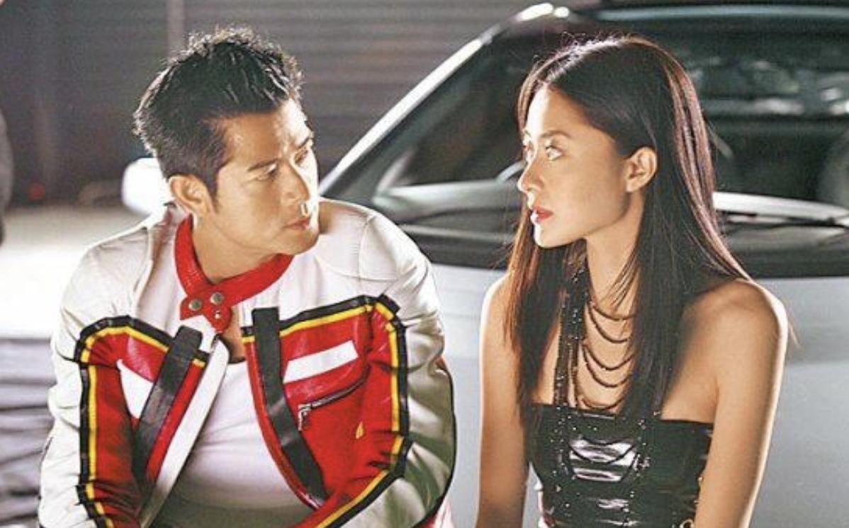 Xiong Dailin took a photo with her husband to commemorate the 5th ...