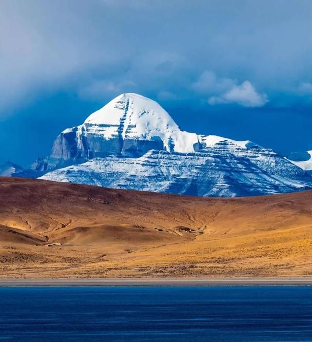 The Pyramids of Tibet: Mount Kailash, majestic and magnificent, has a ...