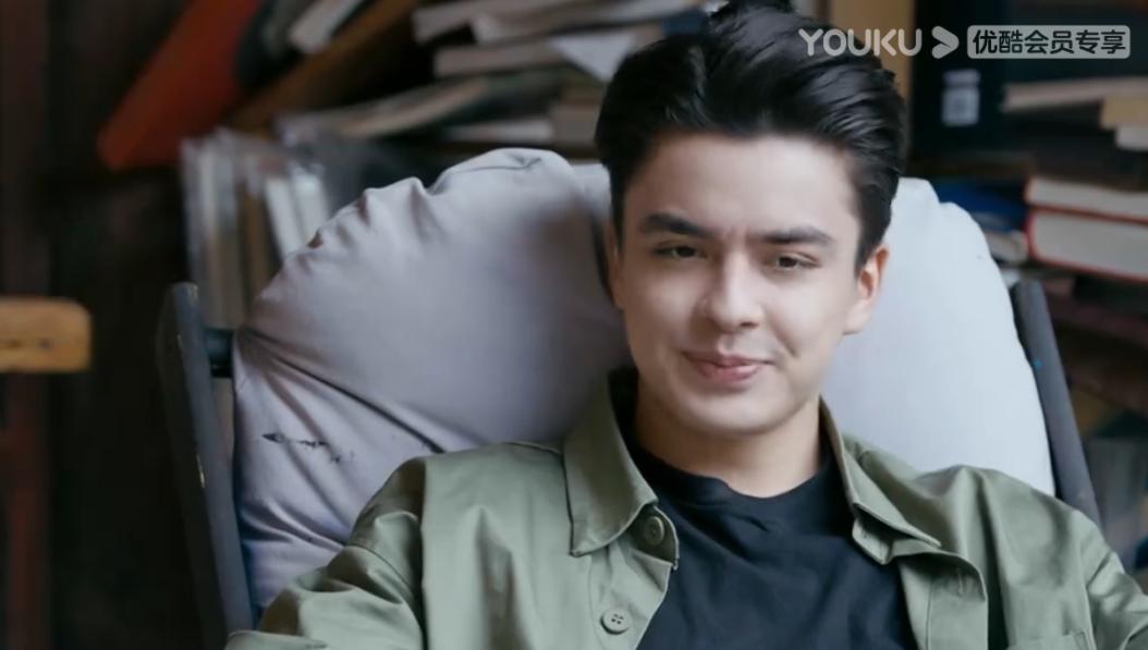 In the latest issue of "Let's Fall in Love 3", after A Shuang and Xie ...