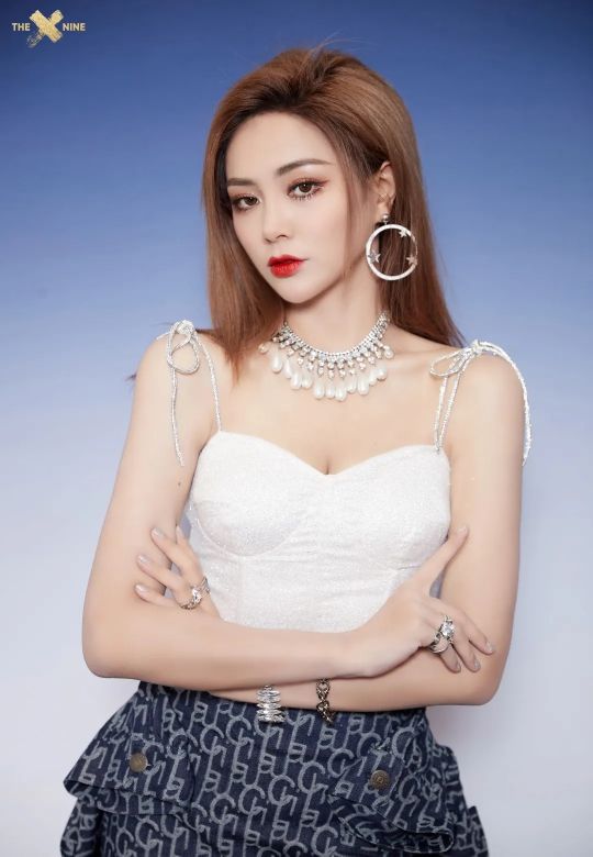 The9 member Xie Keyin is gorgeous and charming - iMedia