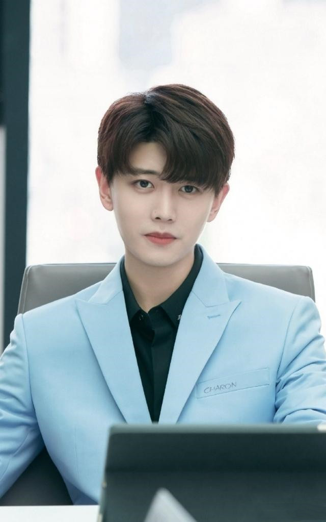 Ren Jialun has 5 new dramas to be broadcast, and the National Super ...