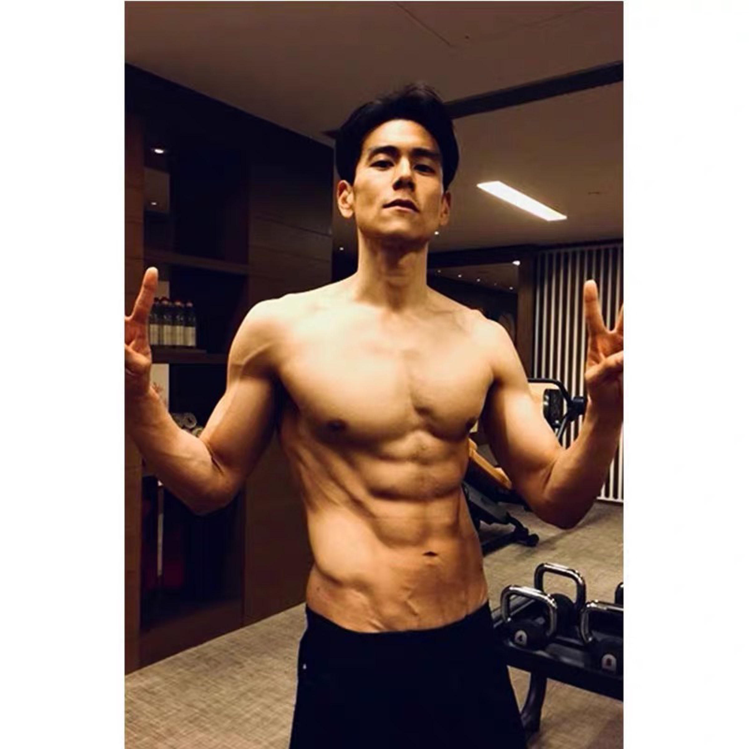 Scientific explanation: Can people really "laugh out abdominal muscles ...