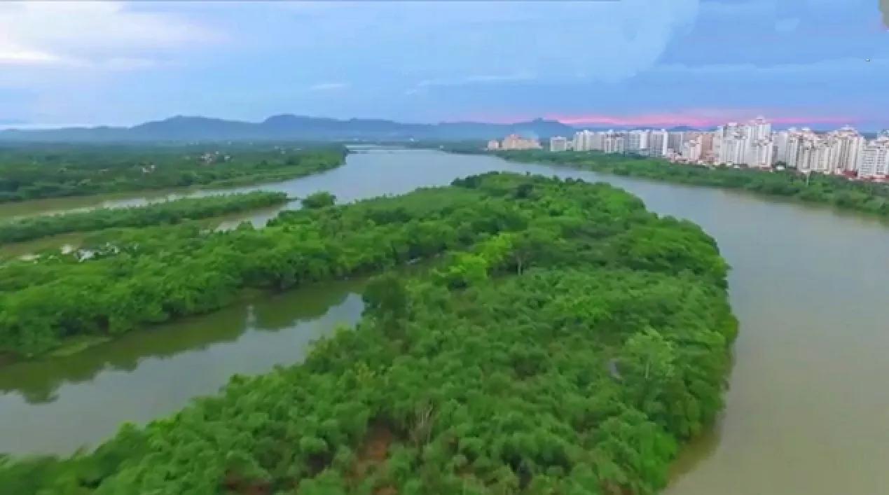 What are the 13 rivers in Hainan Province with a basin area of more ...