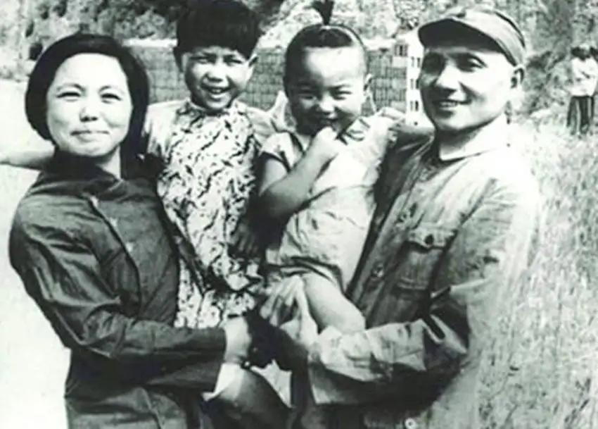 In 2009, before the 93-year-old Zhuo Lin passed away, she made an ...