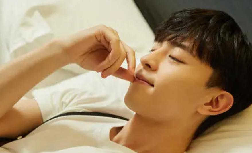 There is a professional family called "Best Man Deng Lun", and his ...