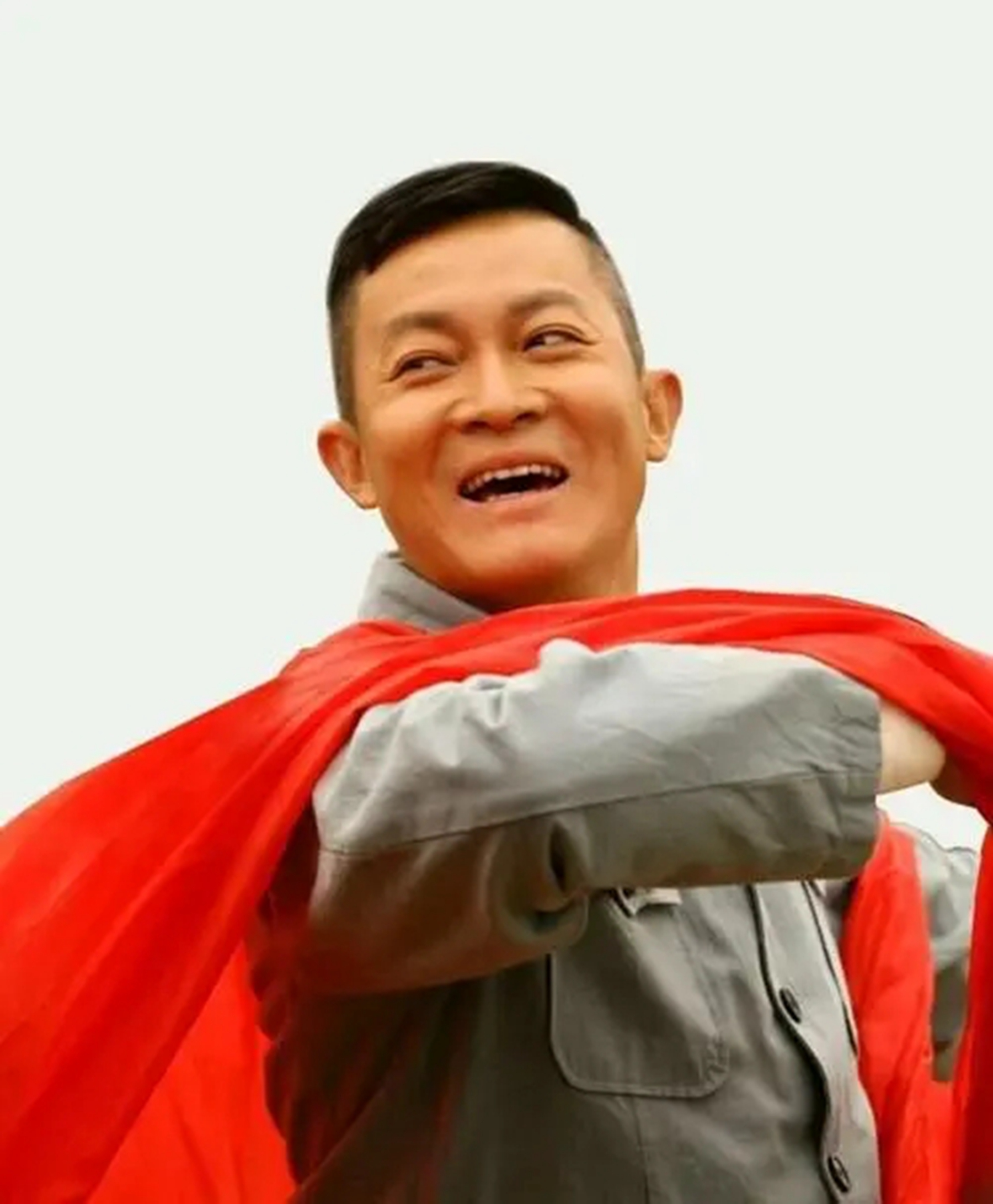 "Everything is the same" Yang Zhigang, relying on his brother's ...