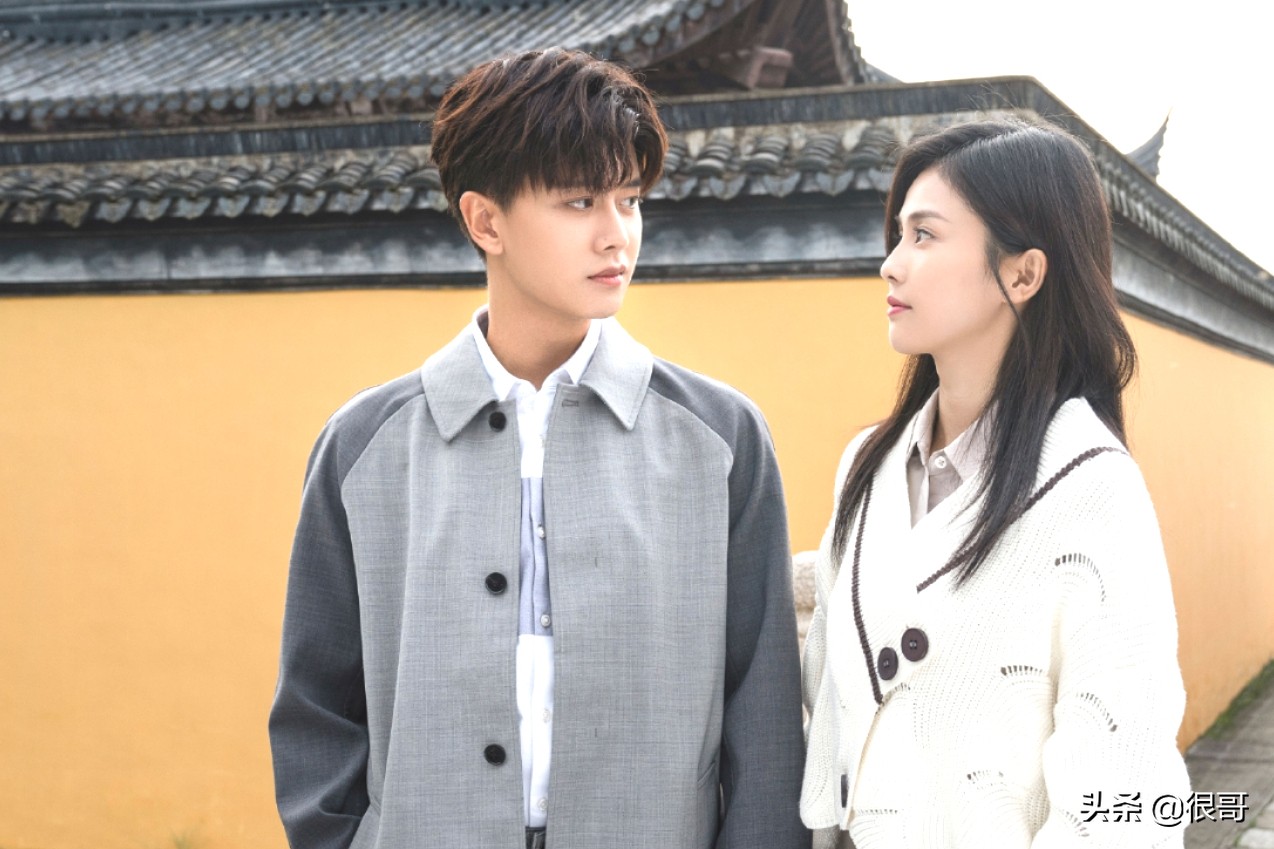 The beauty born in the 90s in her lifetime: Bailu model debuts, Liao Yinyue is a Southwestern ...