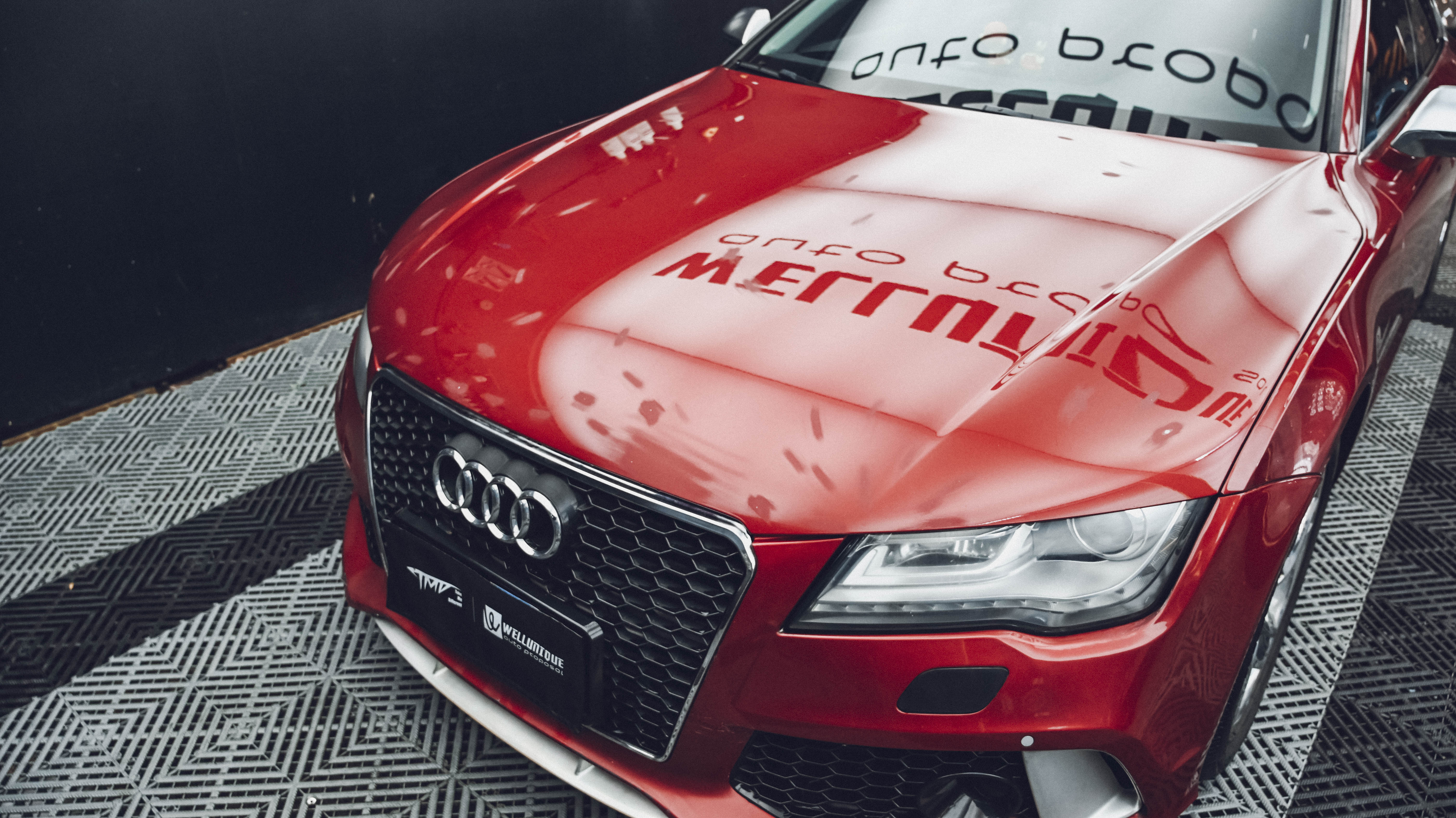 Audi A7 stickers emerald green change color - iNEWS