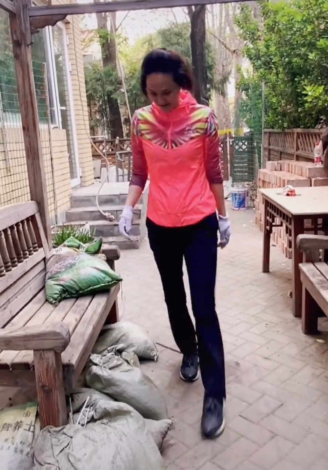 Gao Min, the diving queen, has been in the sun. She became a bamboo ...