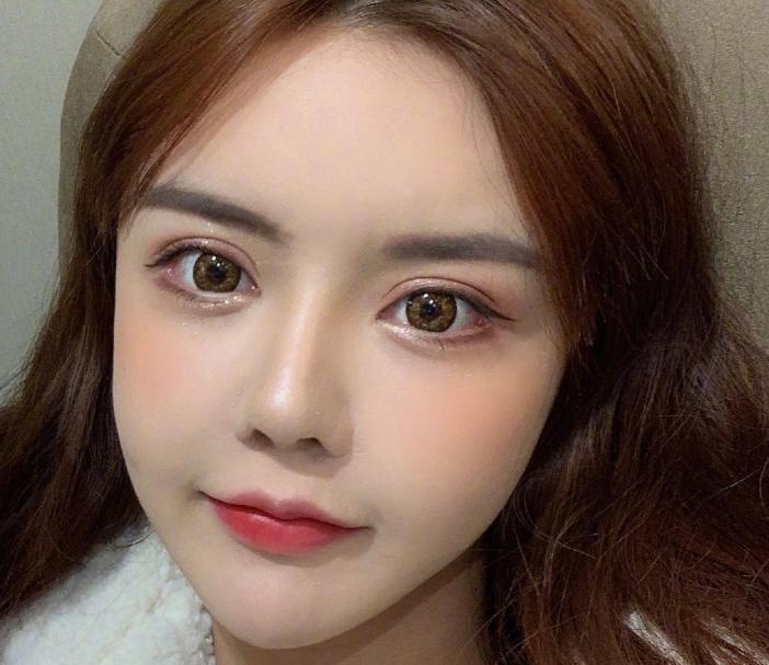 The "problem girl" Han Anran's bloody life: married three times at the ...