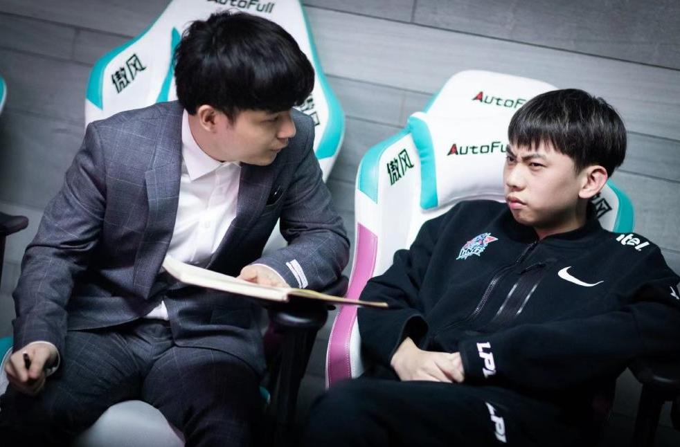 LNG止步16強，庫里南型中單，Tarzan配不上阿樂，lpl教練都該辭職 - 資訊咖