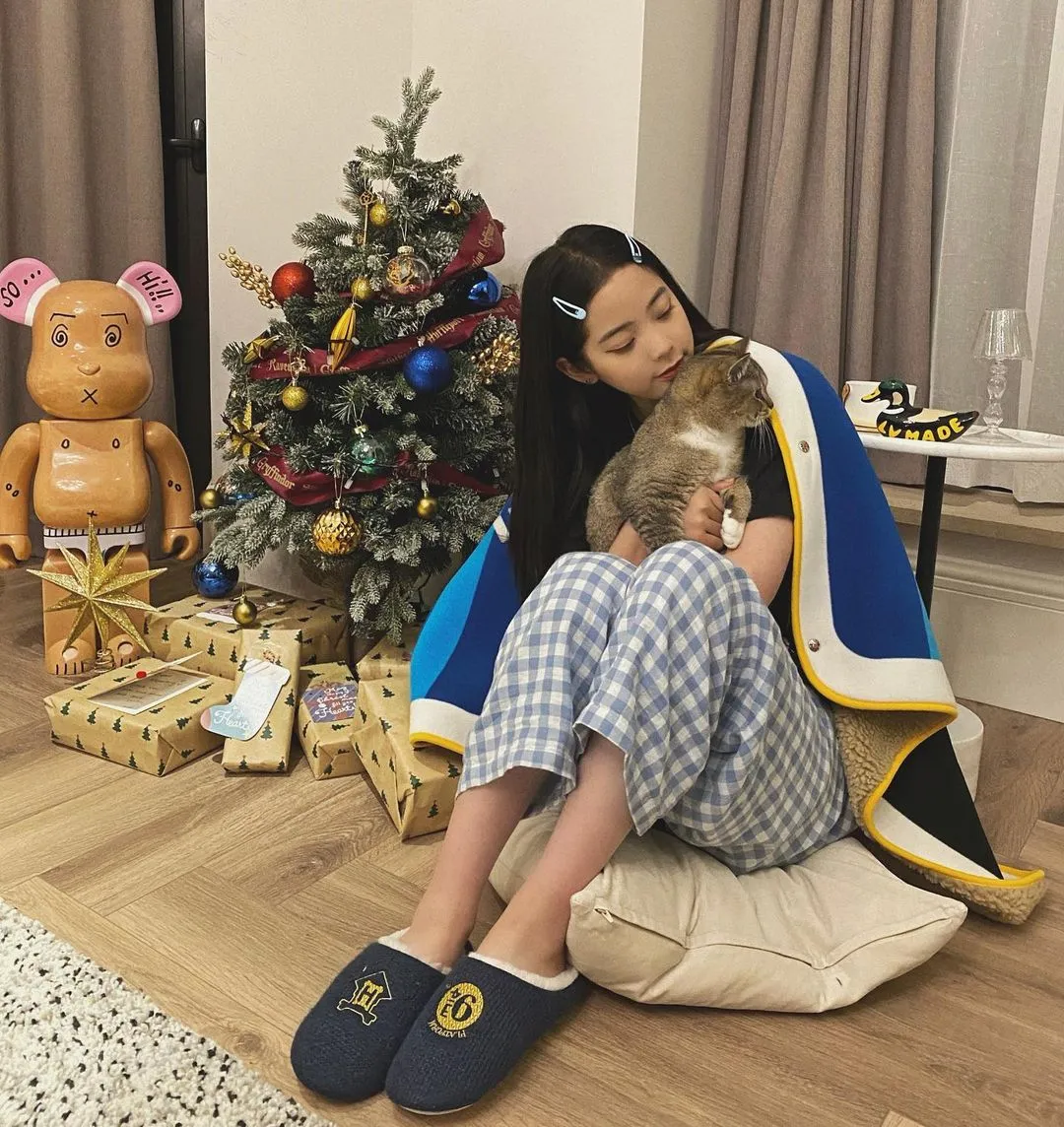 Ouyang Nana's "bloated" figure was mocked, why can't she get fat? - iMedia