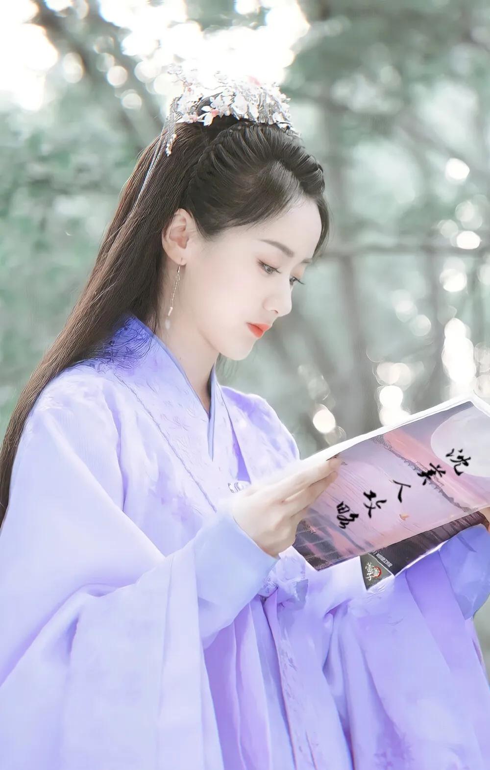 Representatives of the top ten pale-faced actresses with a cool ...