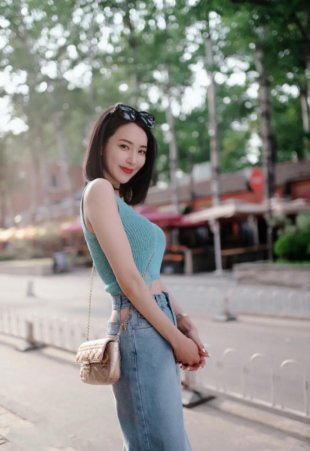 Hu Ran, let you re-acquaint you with a different "Jing girl" - iNEWS