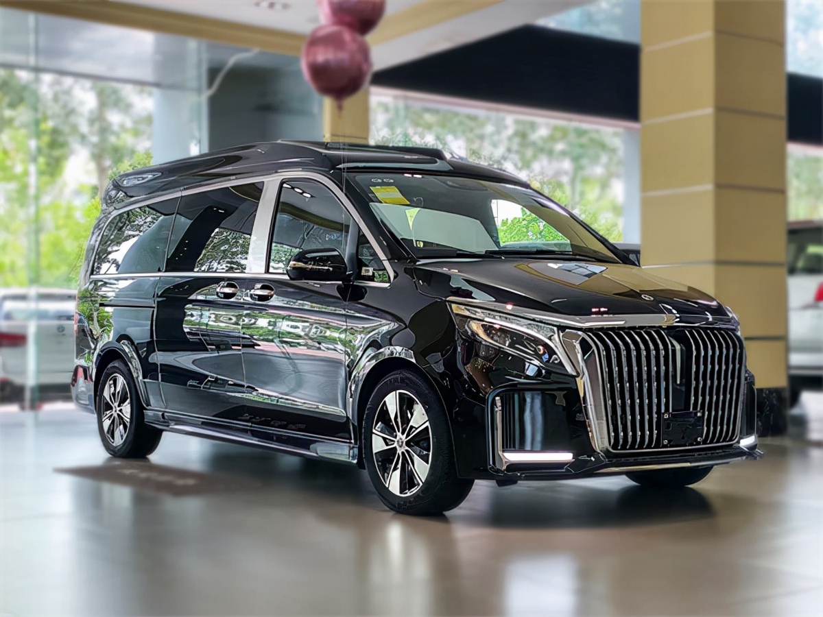 The Hawker V600 four-seater commercial vehicle is simply not too luxurious, Shanghai Benz V260L ...