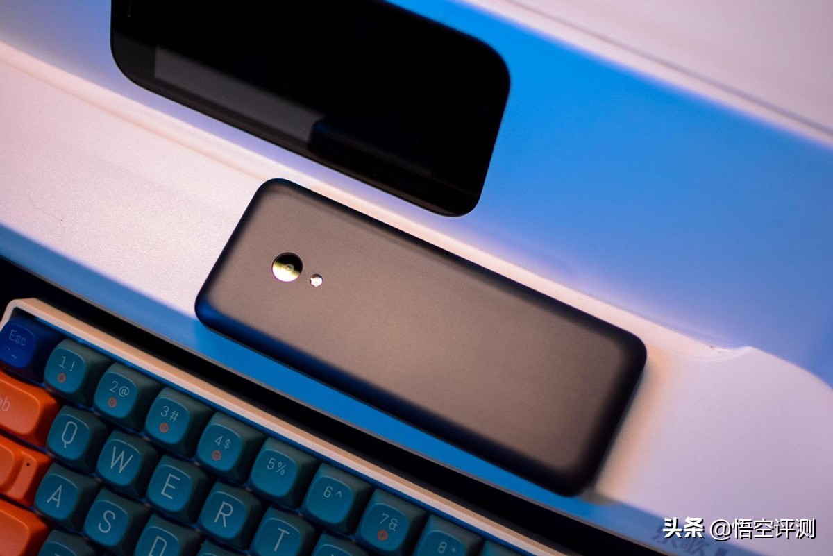 Android phones with buttons are finally back!Multi-pro F21 Pro ...