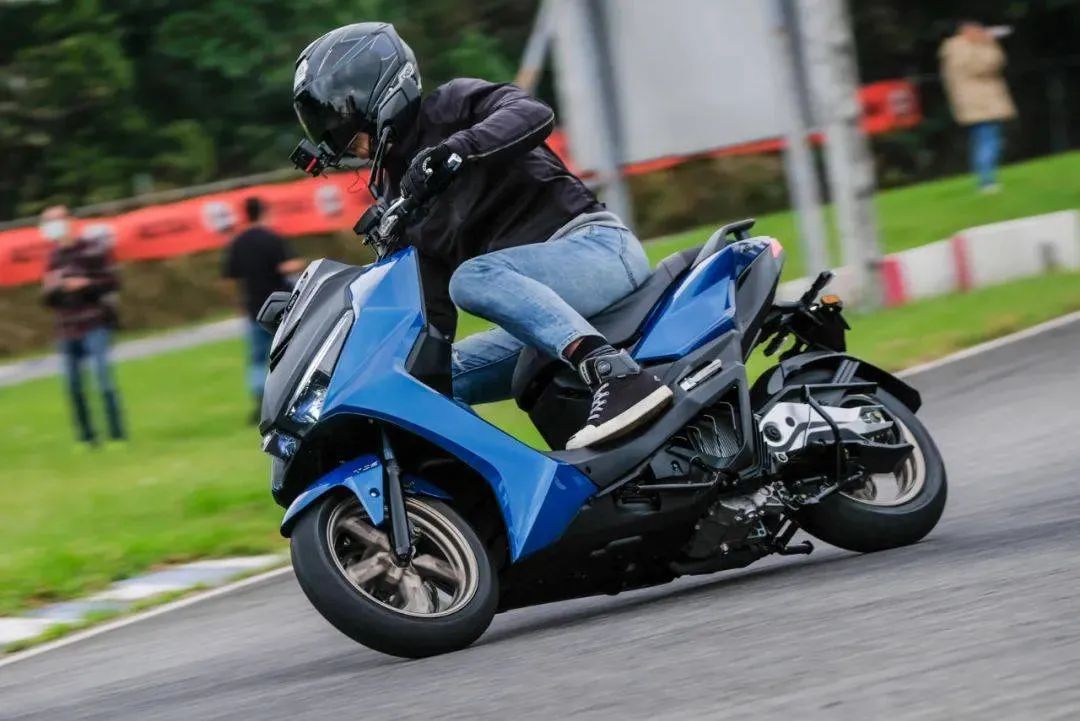 Gwangyang will release two pedal models: inverted three-wheel CV3 and ...