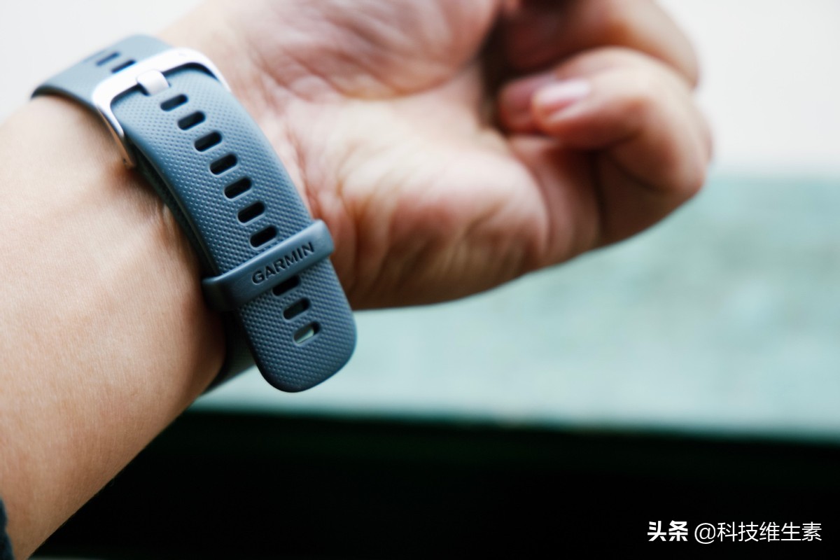 An intimate all-around wrist "personal trainer" Garmin Garmin Venu 2 ...