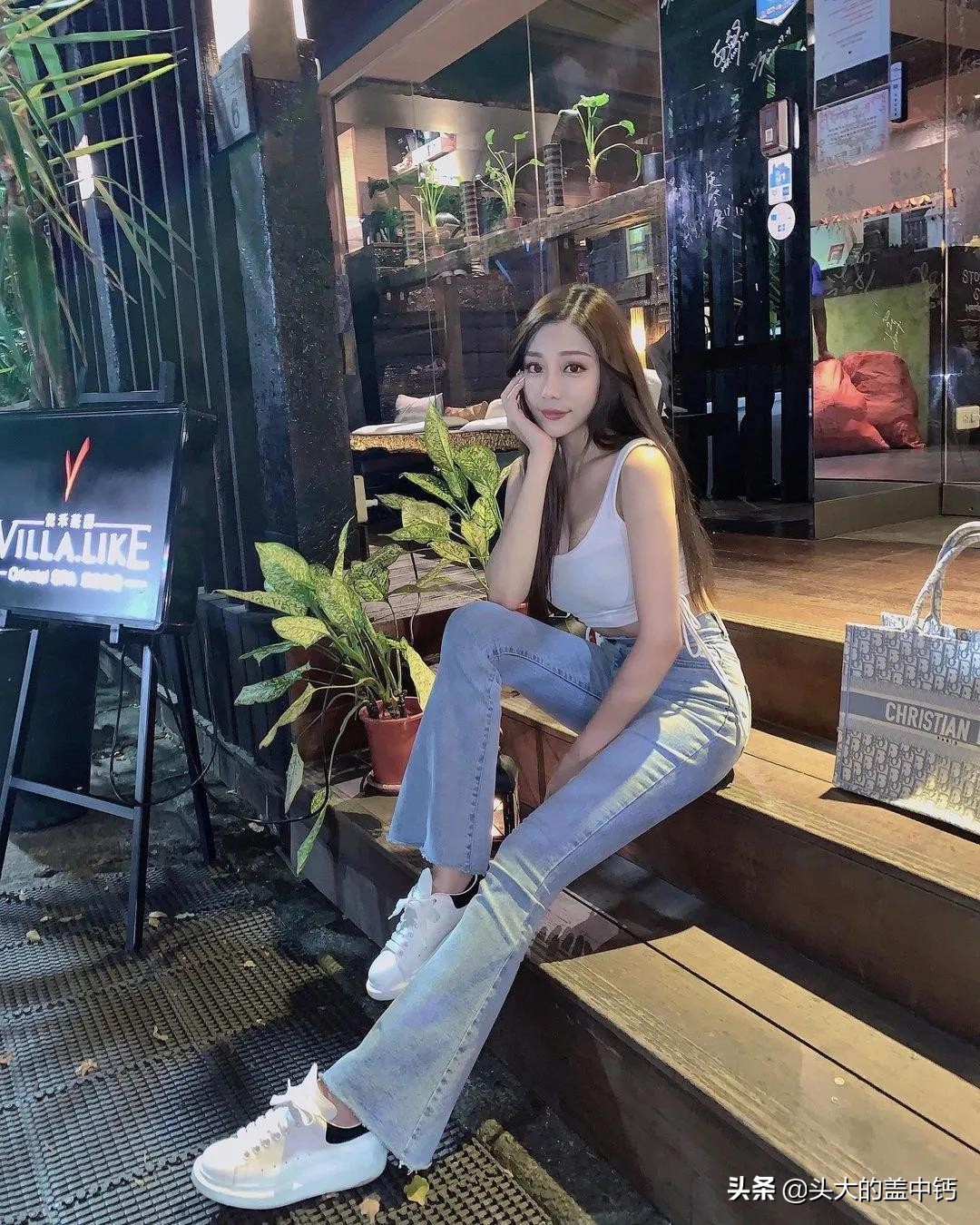 Beauty Illustrated Series: Long-legged sister Yixuan Demi - iNEWS