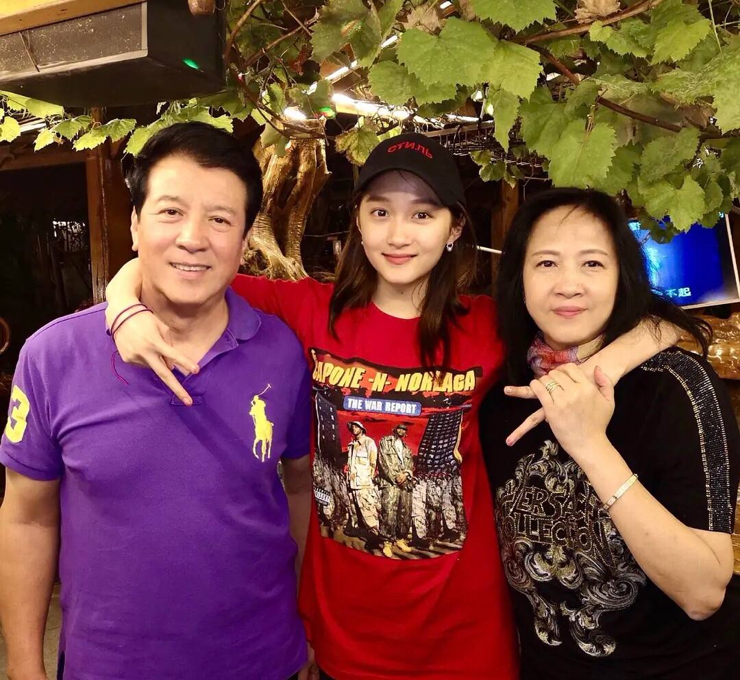 The road to fame of "Jingquan Gege" and her sister who disappeared behind her - iMedia