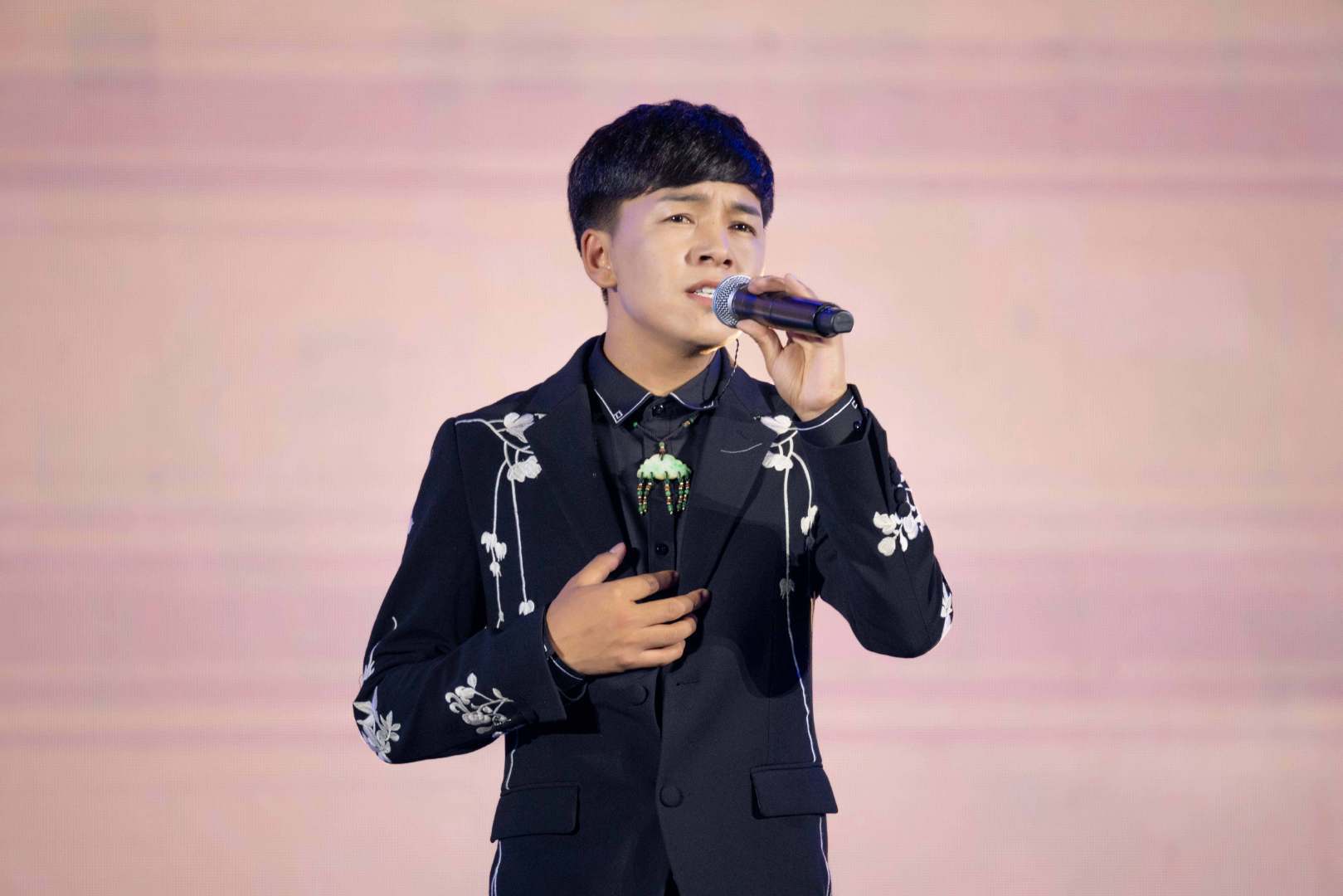 Good voice champion Wu Keyue, will he be like a fish in the future? - iNEWS
