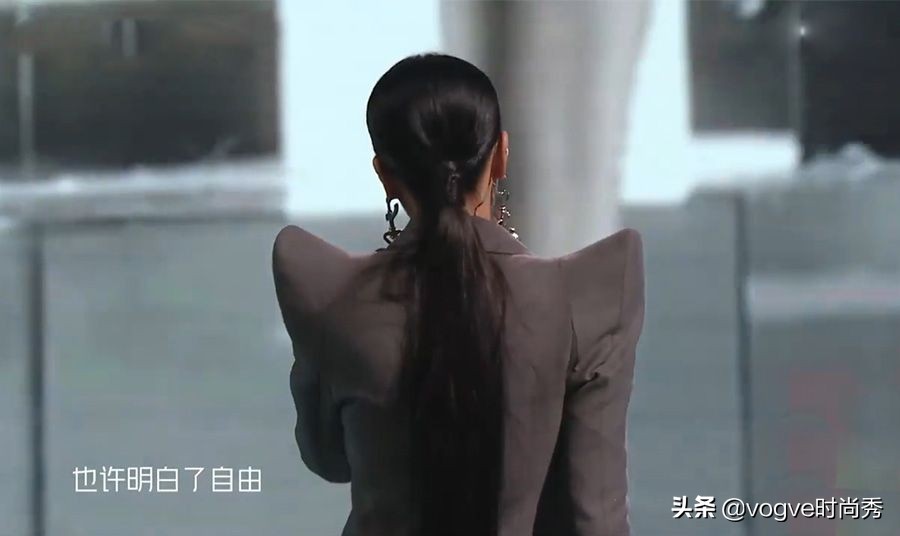 Cheng Tuan Ye changed to False Sing Ye: Na Ying hadn't picked up the ...