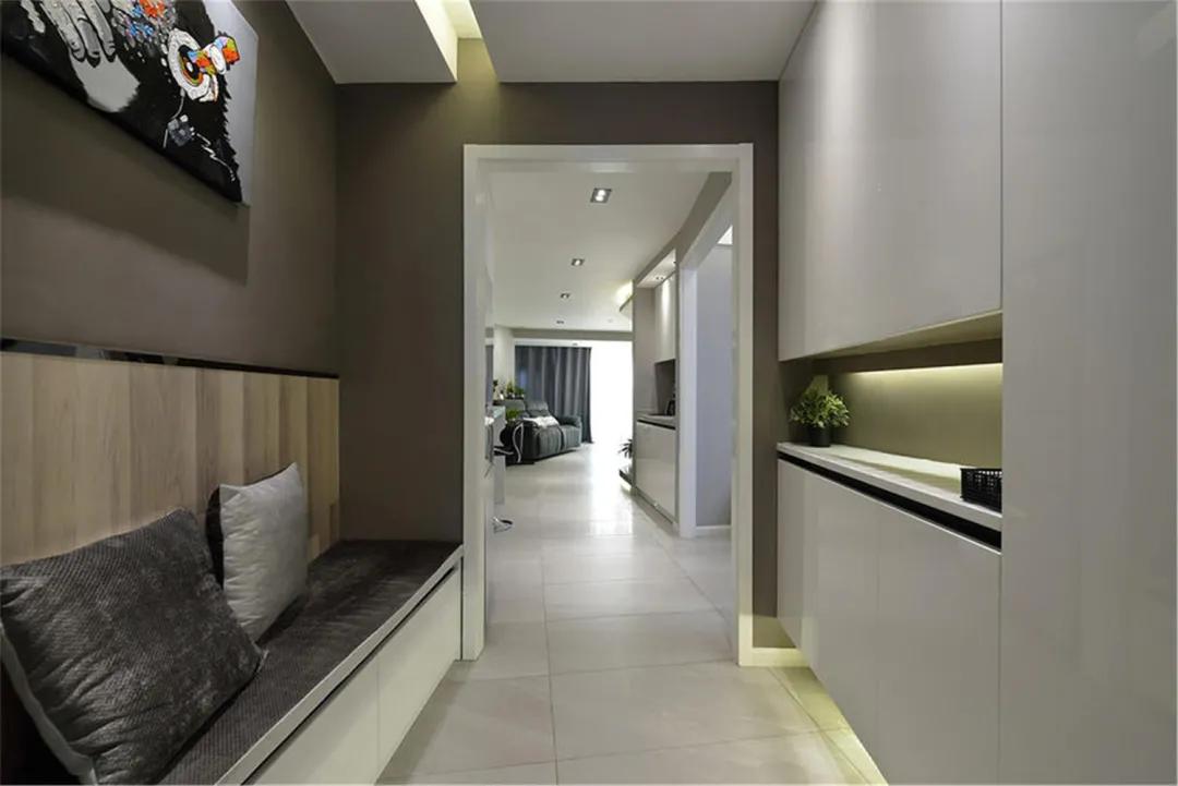 The card holder is designed in this way, and a small apartment can also ...