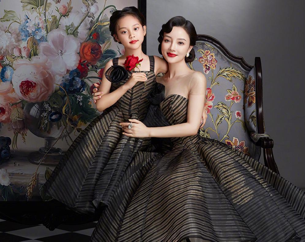 Li Xiaolu posted a photo for her daughter's birthday!9-year-old sweet ...