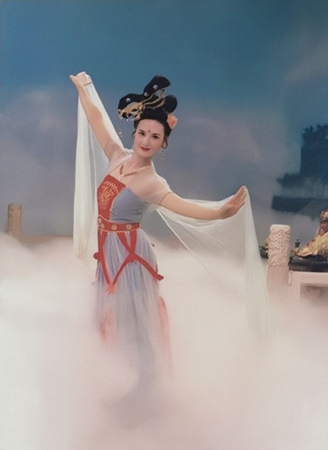 Mid-Autumn Festival is approaching, is Chang'e who is flying to the ...