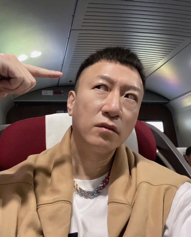 Sun Honglei's new drama has a high rating. He is 51 years old this year ...