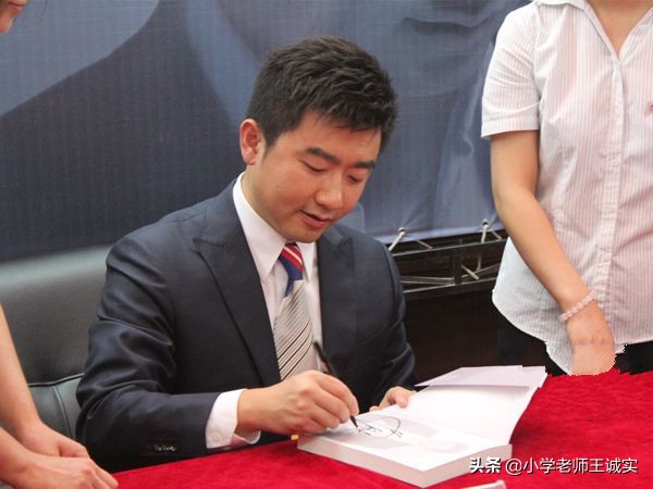 Rui Chenggang was born as a champion, and his youth is determined. It ...